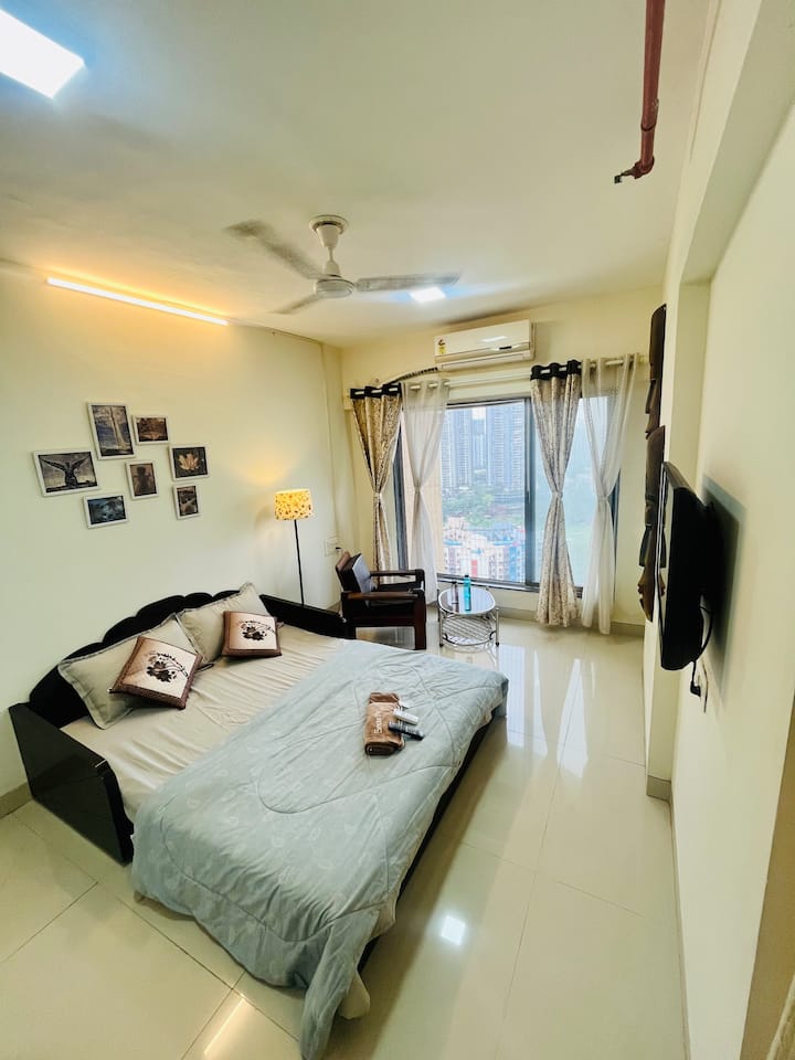 Entire Apartment|20th Floor| Lake & Hill View| - 