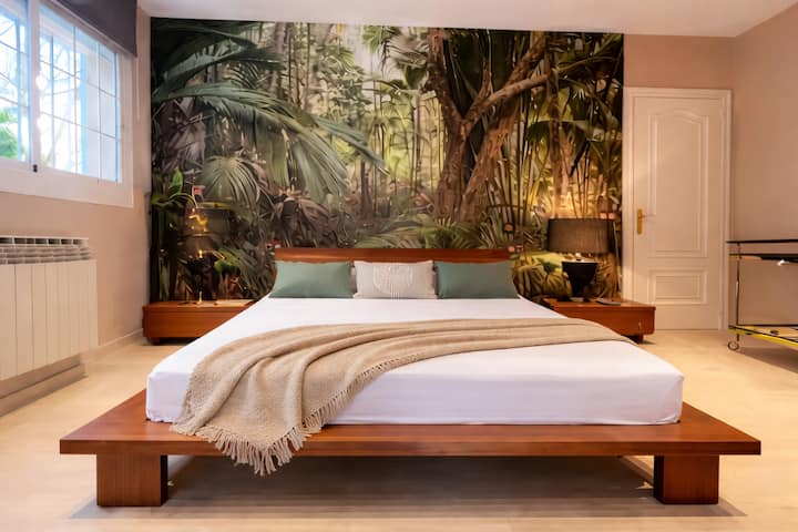 Suite Con Domótica | Bañera Y Piscina - Mataró