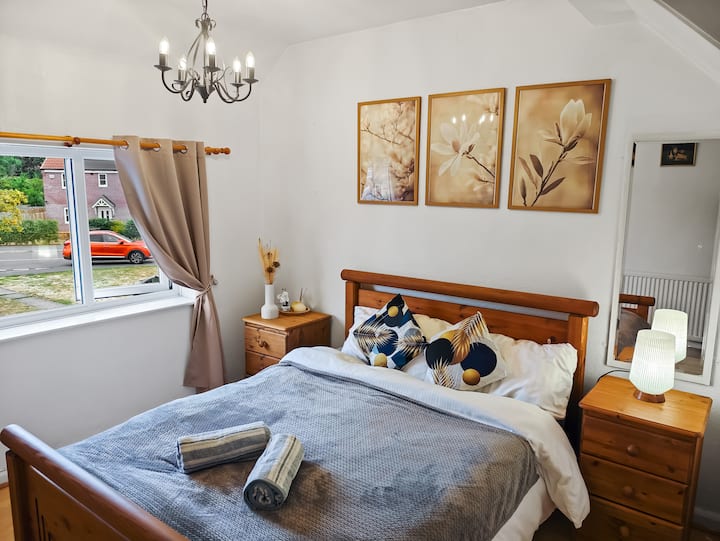 Spacious Family Home With Free Parking - Helmsley
