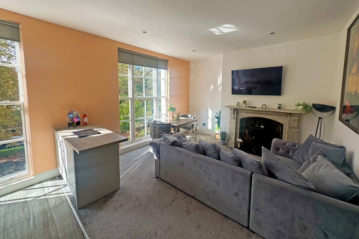 Bright & Comfortable Apartment Next To The Park. - Liverpool
