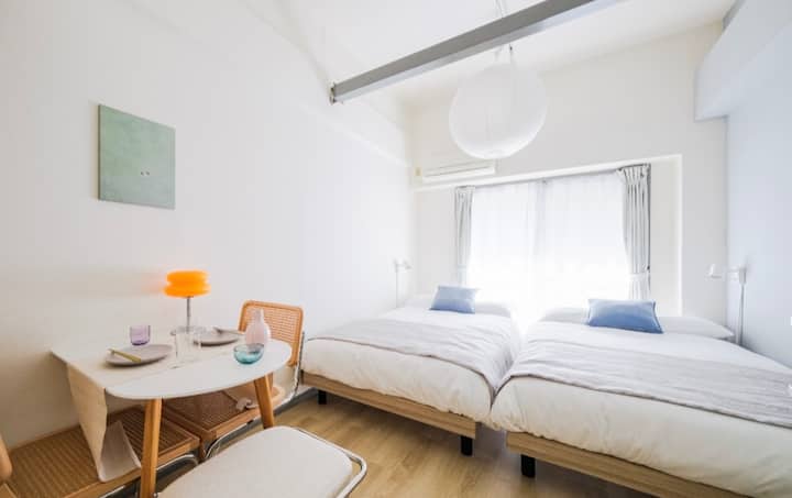 新宿駅から電車で5分/笹塚駅から徒歩10分/観光に便利/ベッド2台/静かな住宅街/コンビニ/wifi - Shibuya