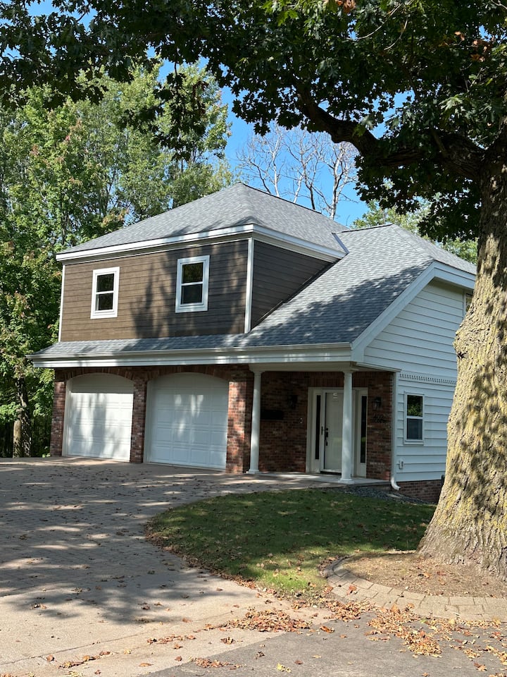 Beautiful, Private Apartment In Rice Lake, Wi - Rice Lake, WI