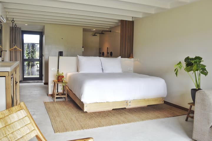 King Suite - Jacuzzi - Ground Floor - Ameland