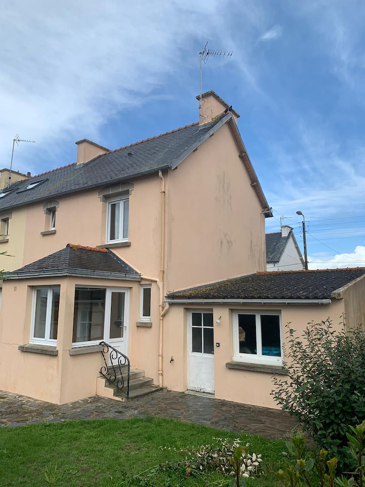 Maison Proche Du Centre Et De La Mer. - Guilvinec