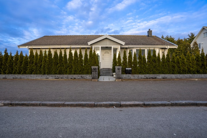 Fint Och Rymligt Boende I Miatorp - Helsingborg