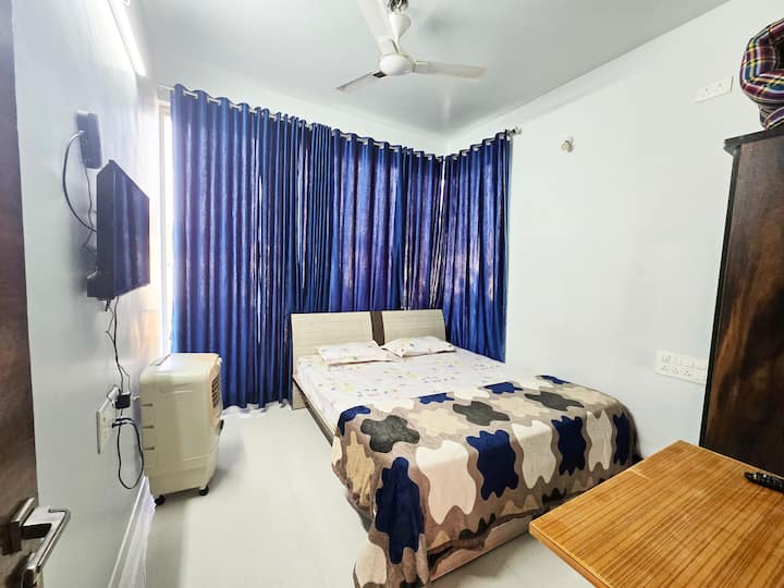 Private 1 Bhk In A Penthouse With  Living Space - Belagavi