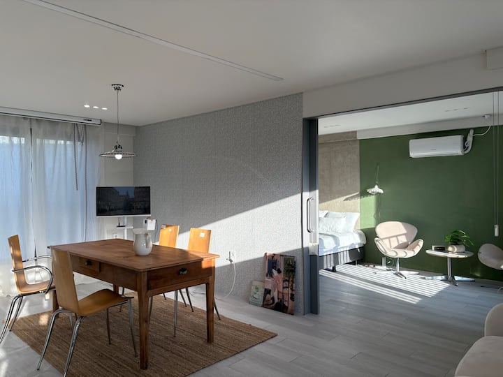 낡아도 빛나는 아름다움ㅣ유럽 고가구의 낭만ㅣ 시대를 건너온 감성 - Gwangju