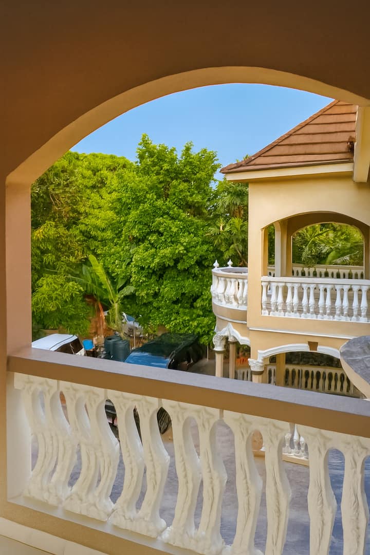 Rosehall-seaview Balcony Apartment With Kitchen - Jamaïque