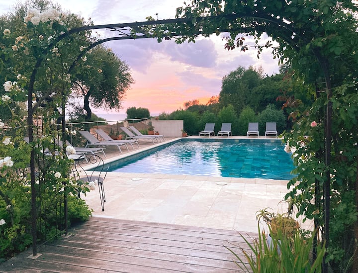 Mini-villa Vue Mer Avec Piscine - Olmeto