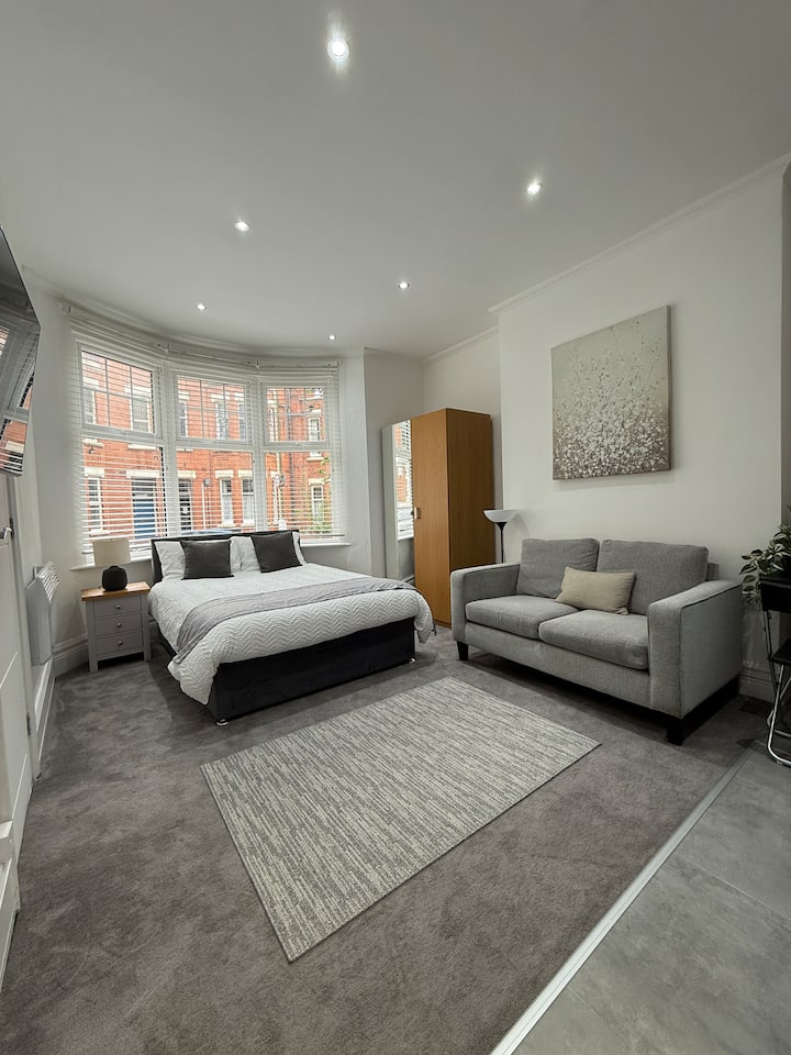 Modern Luxe Studio Flat. - Leicester