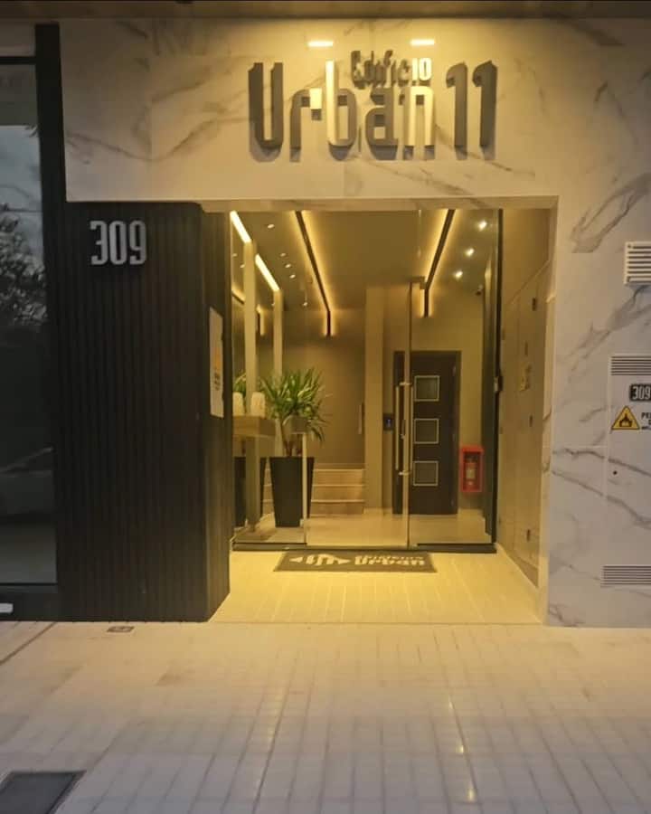 Central + Garage Studio Apartment - Villa Dolores