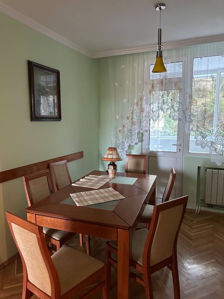 Family Apartment Near City Center - Gabrovo