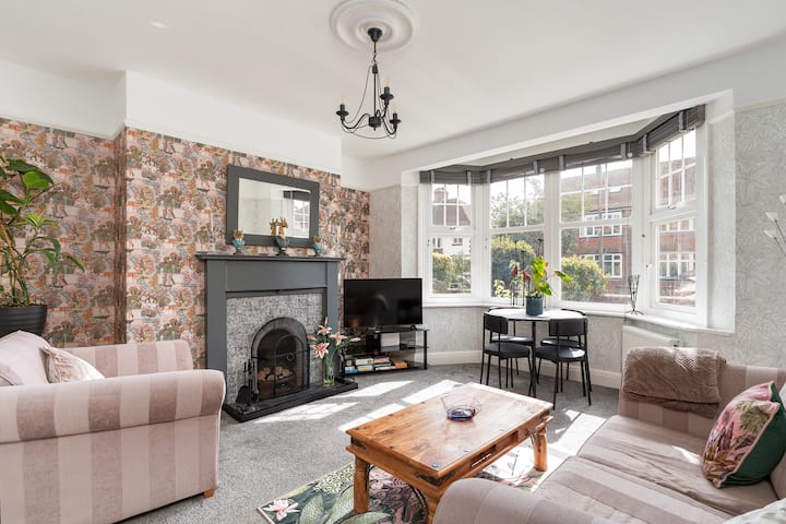 2bed 2bath Flat Broadwater Worthing. - Brighton & Hove