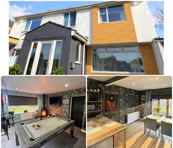 Stylish Home Games 
Room 
Sleeps 12
5 Bedrooms - Leeds