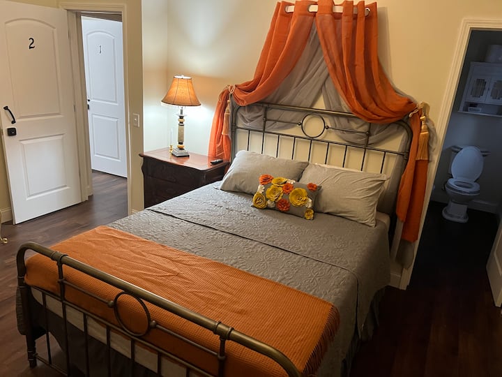 Room Number 2 - Holland, MI