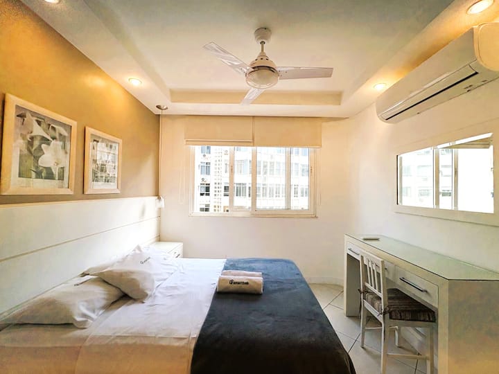 Maravilhoso Apartamento No Posto 5 De Copacabana - Rio de Janeiro