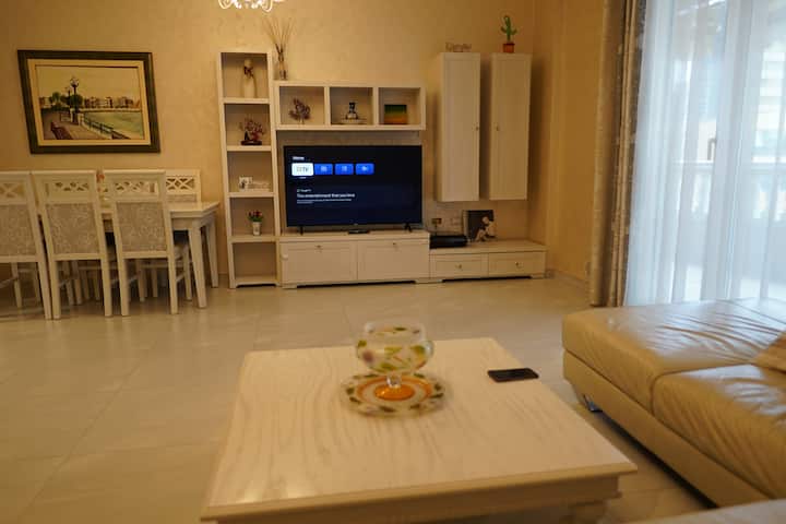Spacious Skanderbeg Square 3-bedroom Apartment - Tirana