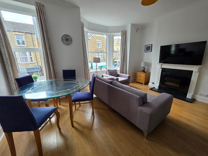 Perfect 3 Bedroom Base For Contractors - Morecambe - Morecambe