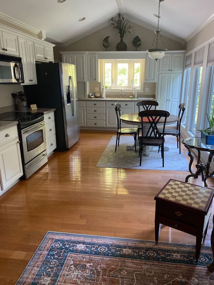 Cottage At Pond Creek - Athens, GA