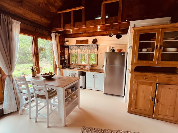 The Cottage On Allen Hill Farm - Leominster State Forest, Westminster
