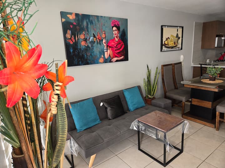 A/c Elegante Y Amplio Departamento En Guadalajara - Guadalajara