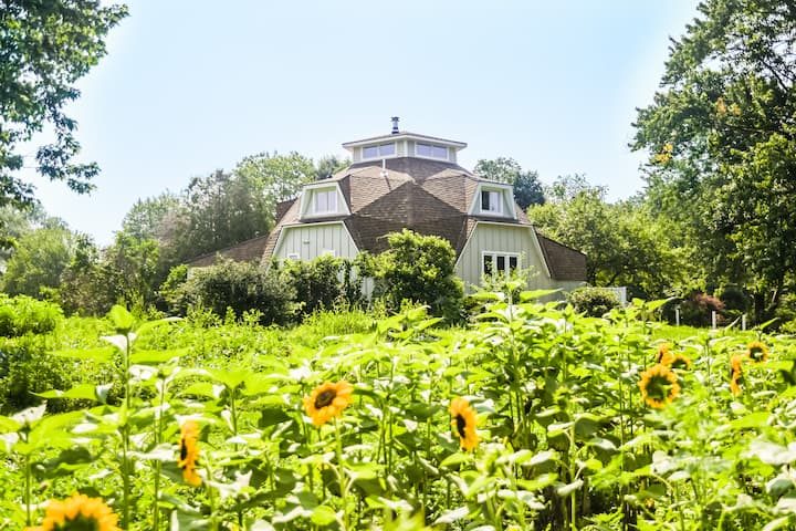 Stunning Geodesic Dome Farmhouse @ Melita Farms! - Lawrence, MA
