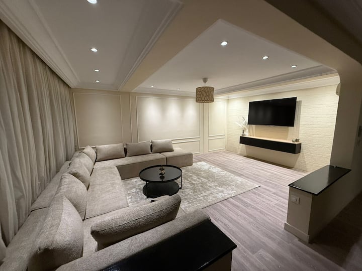 Apparemment Cosy Dans Une Villa Privée - Mohammédia