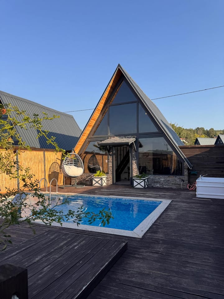 2+1 Sıcak Havuzlu Bungalov - Karasu