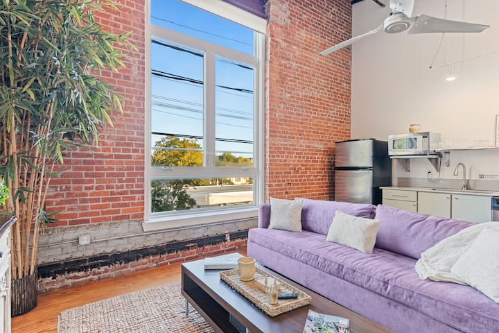 The Ragin Belle- A Loft In Downtown Lafayette, La - Lafayette