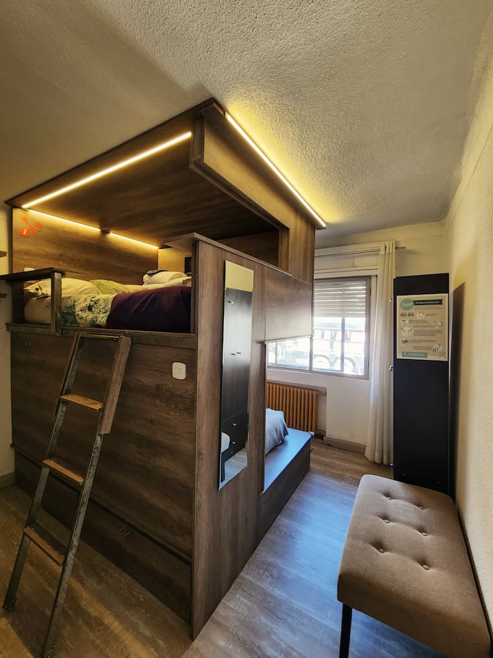 Una Cápsula En Habitación Doble Compartida Mixta - San Carlos de Bariloche