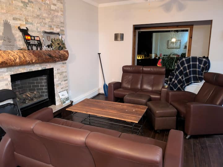 Mountain Home With Private Outdoor Fireplace. - Idaho Springs, CO