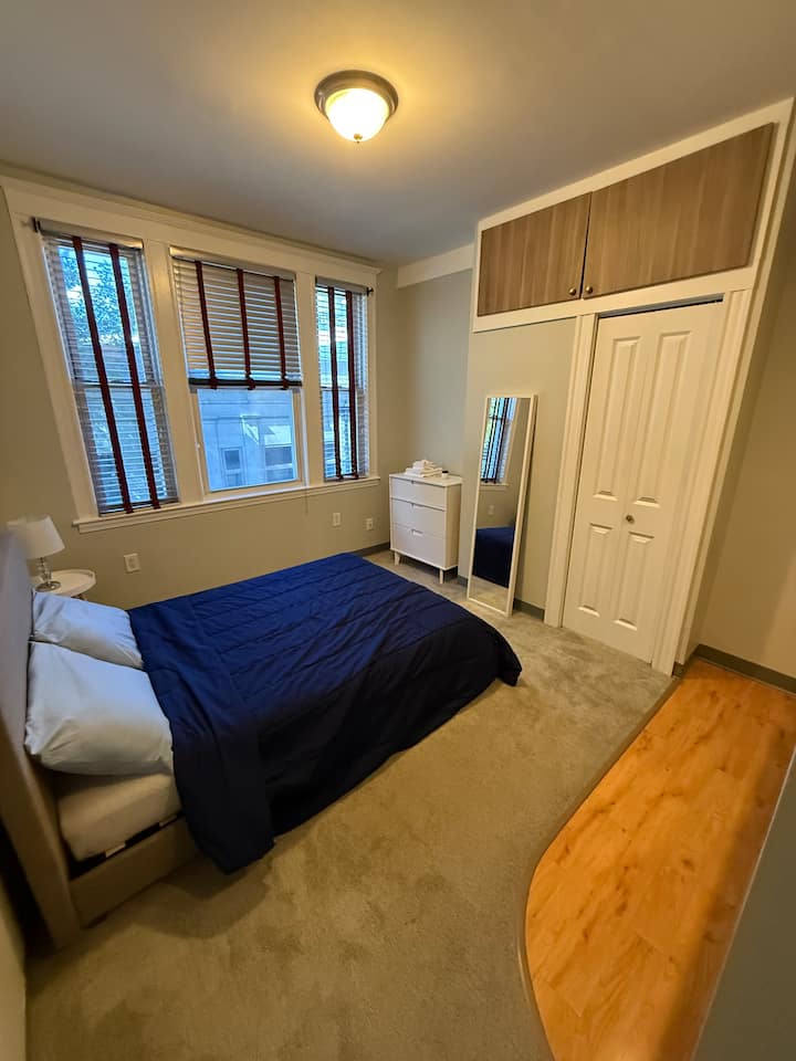 Cozy Furnished Studio In The Heart Of Quincy (207) - Quincy, MA