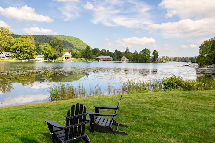 Family Lake Retreat With Hot Tub, Dock, Playground - Tully Lake, Tully