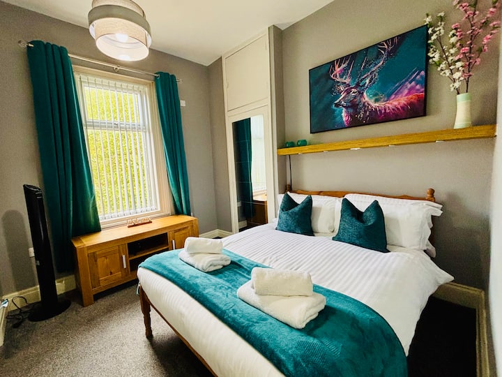 Southport Golf Let- 1bed Flat, Central. Parking - Southport
