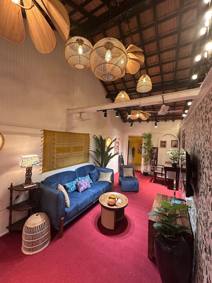 Mosaic House • Bandra 2br Home With 2 Living Rooms - Mumbai