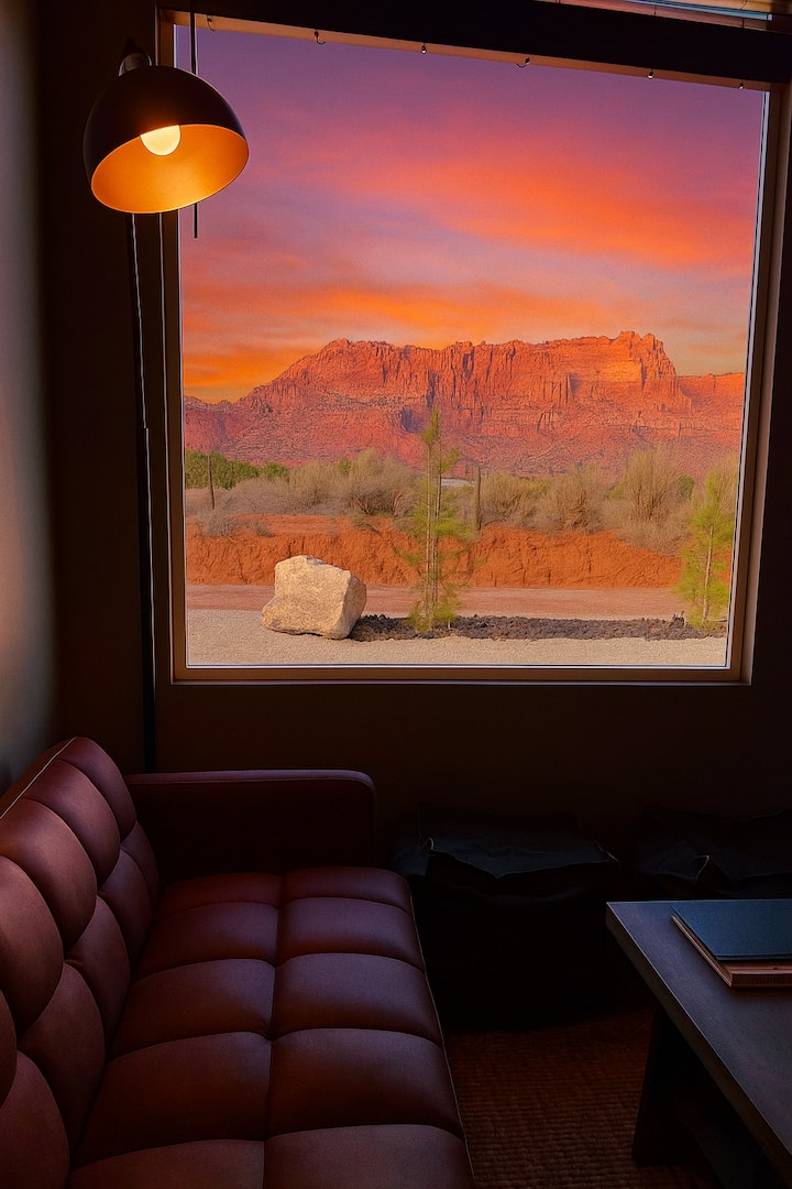 Modern Desert Cabin With Hot Tub & Sauna Access - Arizona