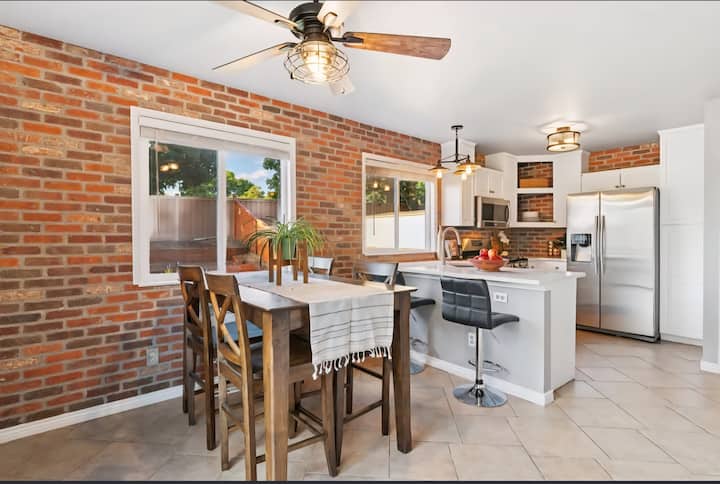 Studio Basement Highlands Ranch Home. - Highlands Ranch, CO