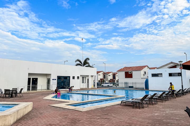 House With Private Pool +Bbq+full Social Amenities - Los Rios