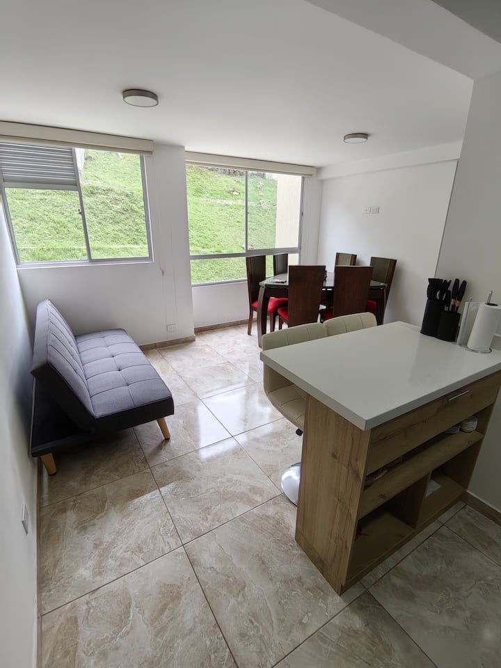 Apartamento Familiar En Sector Tranquilo Y Seguro - Manizales