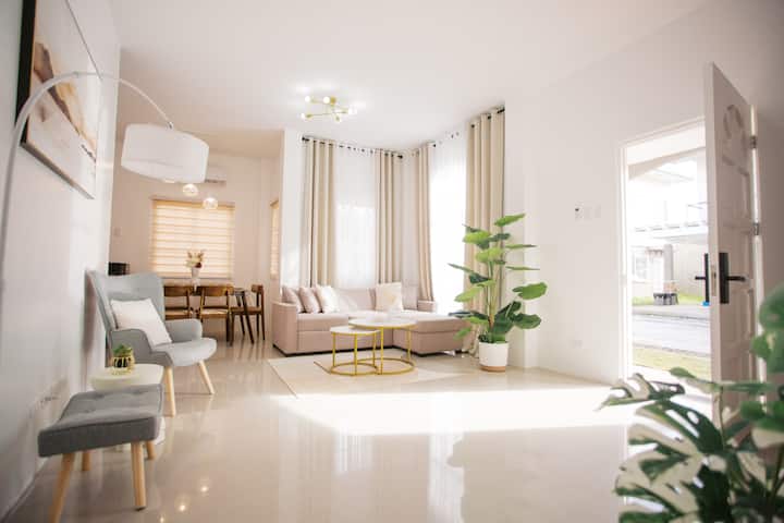 Casa De Amor At Royal Palms Quatro - Panglao