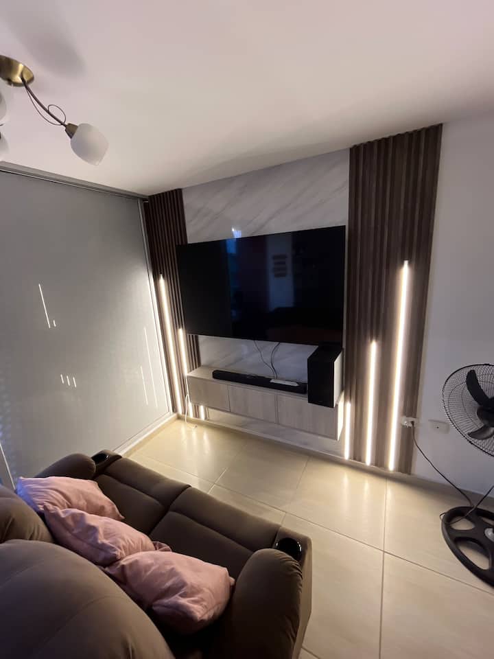 Apto Moderno Con Balcón, Wifi Y Aire Acondicionado - Cúcuta