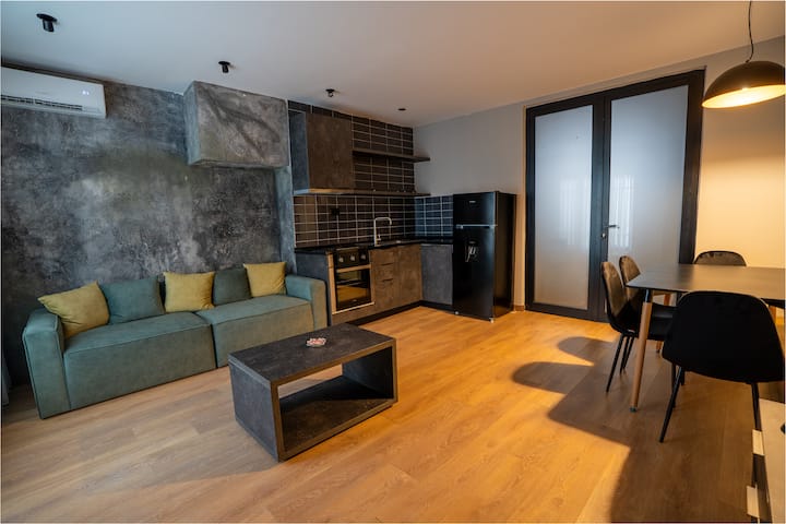 Noir Heaven - Sweet Escape Apartments - Albania