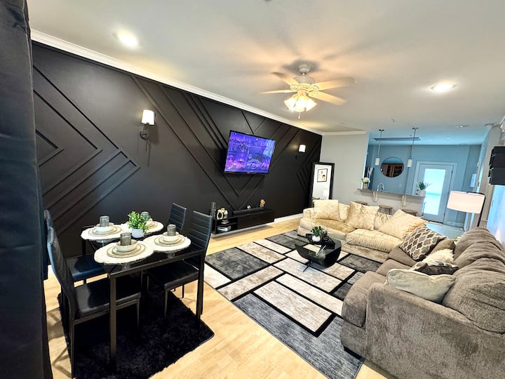 Midtown King Suite Escape - Houston, TX