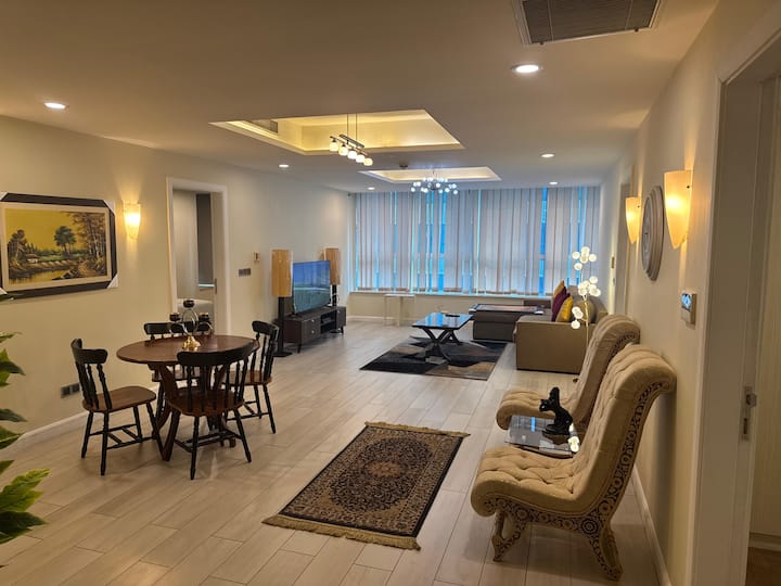 Serene Luxury Stay | 2br+study | Scenic Views - Islamabad