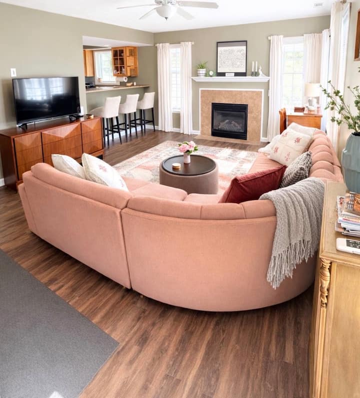 Pour 6 Personnes | 2 Chambres/2 Salles De Bain Et 1 Toilette | À Quelques Pas D'un Café | Iu - Bloomington, IN