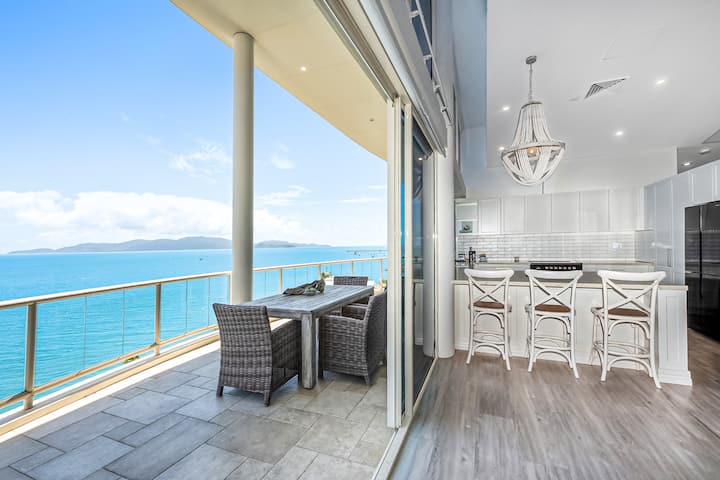Oceanfront Modern Penthouse With Panoramic Views - Magnetic Island