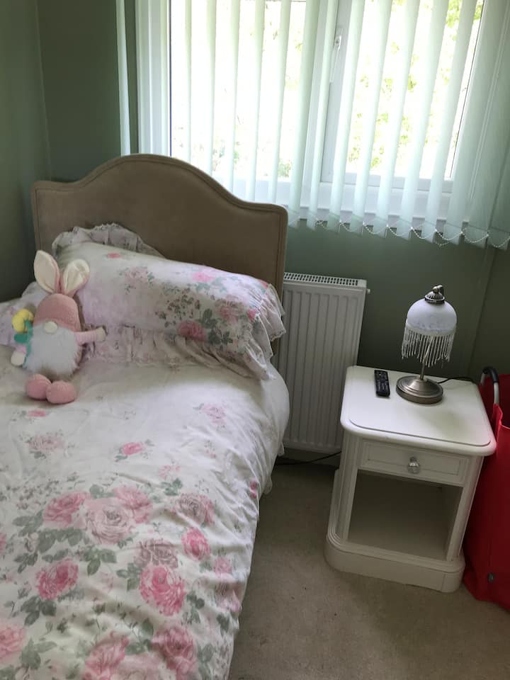 Sussie's Happy Place - Horsham, UK