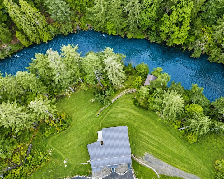 Riverfront, 2 Acres, Hot Tub, Fireplace, Ping Pong - Hood River, OR
