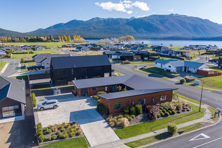 (1)stunning Lake & Mountain Views With Kitchen/2br - Te Anau
