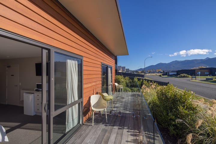 (3)amazing Lake And Mountain View Studio - Te Anau